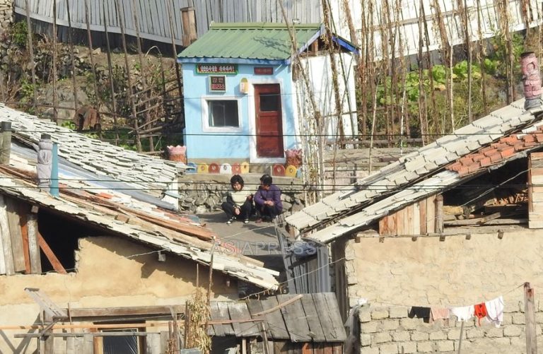 North-China Border 1,000km Journey by a North Korean Defector and a ...